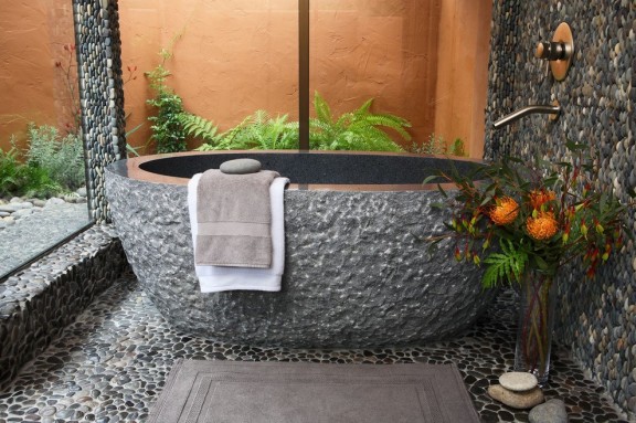 These Are The Most Impressive Natural Stone Bathtubs On The Internet ...