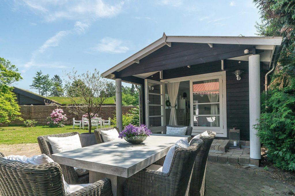 Cozy Cottage In Denmark Is A Country Lovers Dream – Adorable ...