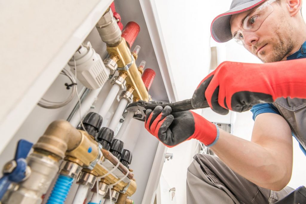 5 Advantages Of Hiring A Professional Plumber – Adorable HomeAdorable Home