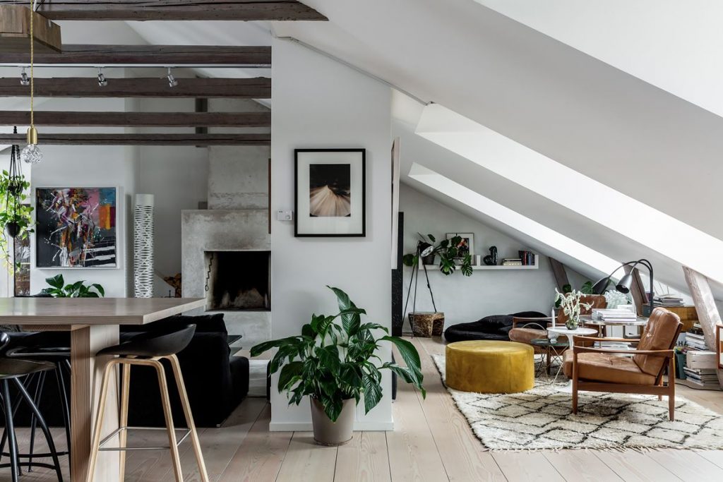 How To Arrange An Oddly Shaped Living Room – Adorable HomeAdorable Home